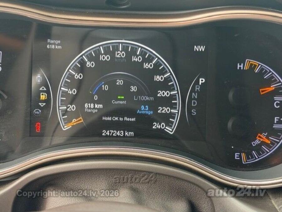Sarkans Jeep Grand Cherokee 2014 Pelva, ar dzinēja tilpumu 3.00 L un nobraukumu 247 tūkst. km par 10500 €, foto 7 vietnē AUTOMOTO.COM.LV