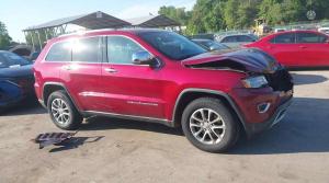Sarkans Jeep Grand Cherokee 2015 Klaipėda, ar dzinēja tilpumu 3.60 L un nobraukumu 161 tūkst. km par 7000 €, foto  vietnē AUTOMOTO.COM.LV