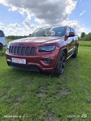 Red Jeep Grand Cherokee 2015 in Vilnius, with an engine capacity of 3.60 L and mileage of 192 thousand km for 14050 €, photo 16 on AUTOMOTO.COM.LV