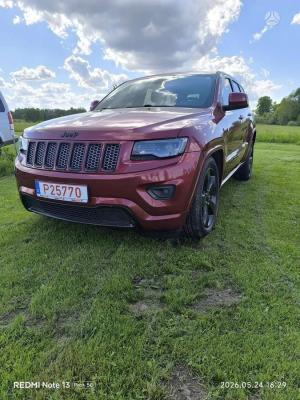 Red Jeep Grand Cherokee 2015 in Vilnius, with an engine capacity of 3.60 L and mileage of 192 thousand km for 14050 €, photo 17 on AUTOMOTO.COM.LV