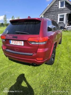 Red Jeep Grand Cherokee 2015 in Vilnius, with an engine capacity of 3.60 L and mileage of 192 thousand km for 14050 €, photo 19 on AUTOMOTO.COM.LV