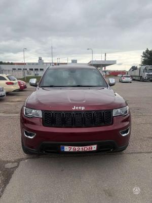 Sarkans Jeep Grand Cherokee 2017 Klaipėda, ar dzinēja tilpumu 3.60 L un nobraukumu 155 tūkst. km par 17200 €, foto 4 vietnē AUTOMOTO.COM.LV