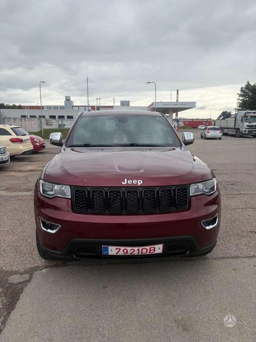 Sarkans Jeep Grand Cherokee 2017 Klaipėda, ar dzinēja tilpumu 3.60 L un nobraukumu 155 tūkst. km par 17200 €, foto 4 vietnē AUTOMOTO.COM.LV