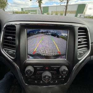 Red Jeep Grand Cherokee 2017 in Siauliai, with an engine capacity of 3.60 L and mileage of 264 thousand km for 13800 €, photo 19 on AUTOMOTO.COM.LV