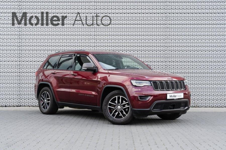 Sarkans Jeep Grand Cherokee 2017 Mārupe, ar dzinēja tilpumu 3.00 L un nobraukumu 140 tūkst. km par 21750 €, foto 3 vietnē AUTOMOTO.COM.LV