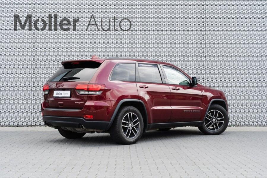 Sarkans Jeep Grand Cherokee 2017 Mārupe, ar dzinēja tilpumu 3.00 L un nobraukumu 140 tūkst. km par 21750 €, foto 5 vietnē AUTOMOTO.COM.LV