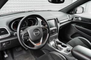 Sarkans Jeep Grand Cherokee 2017 Mārupe, ar dzinēja tilpumu 3.00 L un nobraukumu 140 tūkst. km par 21750 €, foto 13 vietnē AUTOMOTO.COM.LV