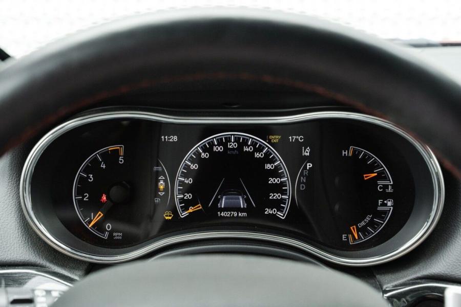 Sarkans Jeep Grand Cherokee 2017 Mārupe, ar dzinēja tilpumu 3.00 L un nobraukumu 140 tūkst. km par 21750 €, foto 15 vietnē AUTOMOTO.COM.LV