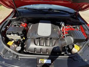 Red Jeep Grand Cherokee 2017 in Kretinga, with an engine capacity of 5.65 L and mileage of 154 thousand km for 19900 €, photo 12 on AUTOMOTO.COM.LV