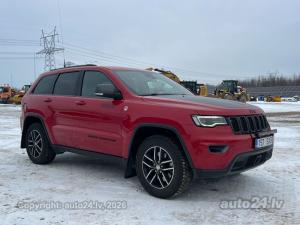 Red Jeep Grand Cherokee 2018 in Parnu, with an engine capacity of 3.00 L and mileage of 198 thousand km for 21000 €, photo 8 on AUTOMOTO.COM.LV