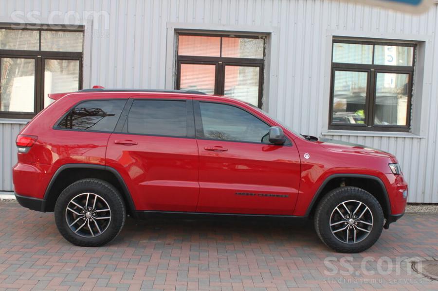 Sarkans Jeep Grand Cherokee 2019 Rīga, ar dzinēja tilpumu 3.00 L un nobraukumu 0 tūkst. km par 18850 €, foto 8 vietnē AUTOMOTO.COM.LV