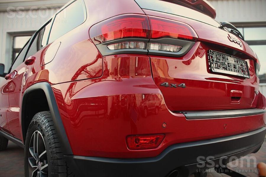 Sarkans Jeep Grand Cherokee 2019 Rīga, ar dzinēja tilpumu 3.00 L un nobraukumu 0 tūkst. km par 18850 €, foto 16 vietnē AUTOMOTO.COM.LV