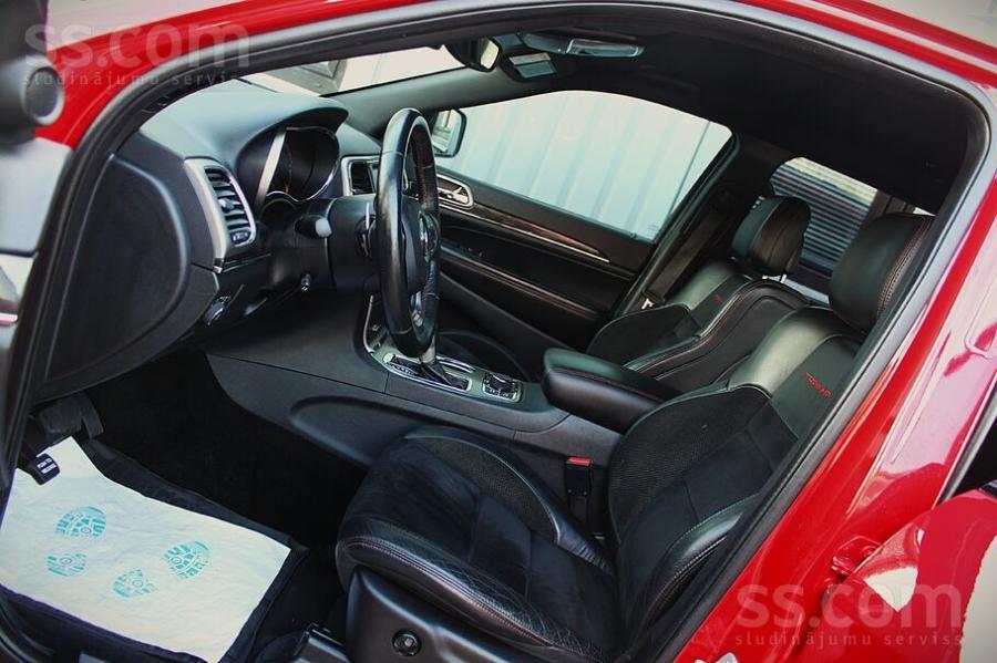 Sarkans Jeep Grand Cherokee 2019 Rīga, ar dzinēja tilpumu 3.00 L un nobraukumu 0 tūkst. km par 18850 €, foto 17 vietnē AUTOMOTO.COM.LV