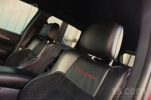 Sarkans Jeep Grand Cherokee 2019 Rīga, ar dzinēja tilpumu 3.00 L un nobraukumu 0 tūkst. km par 18850 €, foto 19 vietnē AUTOMOTO.COM.LV