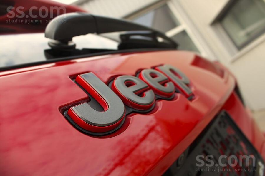 Sarkans Jeep Grand Cherokee 2019 Rīga, ar dzinēja tilpumu 3.00 L un nobraukumu 0 tūkst. km par 18850 €, foto 31 vietnē AUTOMOTO.COM.LV