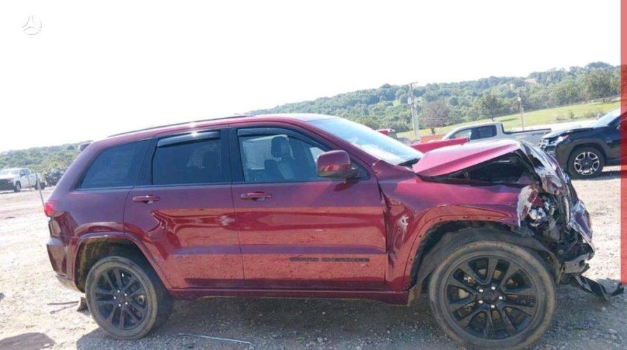 Sarkans Jeep Grand Cherokee 2019 Kauņa, ar dzinēja tilpumu 3.60 L un nobraukumu 59 tūkst. km par 9600 €, foto 8 vietnē AUTOMOTO.COM.LV