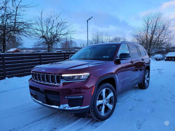 Red Jeep Grand Cherokee 2021 in Telschi, with an engine capacity of 3.60 L and mileage of 33 thousand km for 35800 €, photo 1 on AUTOMOTO.COM.LV