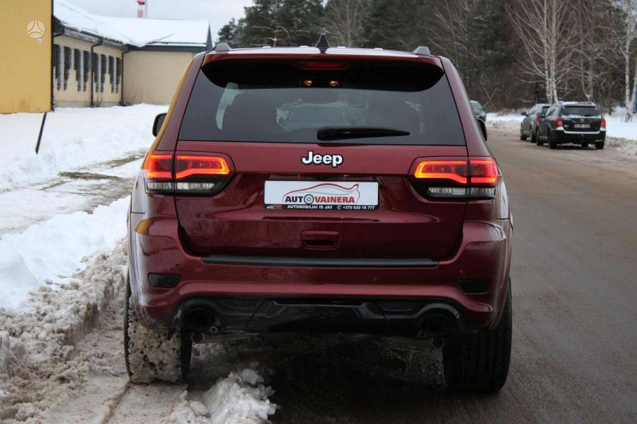 Sarkans Jeep Grand Cherokee 2021 Viļņa, ar dzinēja tilpumu 3.60 L un nobraukumu 52 tūkst. km par 20222 €, foto 6 vietnē AUTOMOTO.COM.LV
