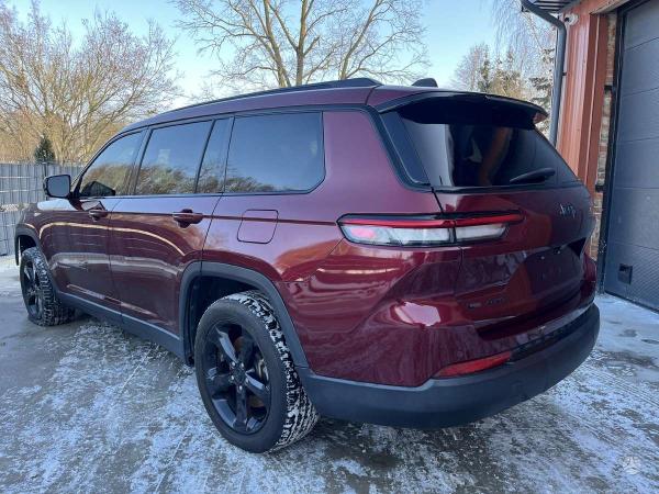 Red Jeep Grand Cherokee 2021 in Kaunas, with an engine capacity of 3.60 L and mileage of 92 thousand km for 17700 €, photo 4 on AUTOMOTO.COM.LV