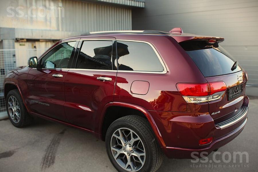 Red Jeep Grand Cherokee 2021 in Riga, with an engine capacity of 3.00 L and mileage of 0 thousand km for 21850 €, photo 5 on AUTOMOTO.COM.LV