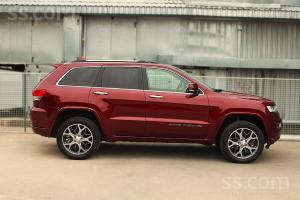 Red Jeep Grand Cherokee 2021 in Riga, with an engine capacity of 3.00 L and mileage of 0 thousand km for 21850 €, photo 8 on AUTOMOTO.COM.LV