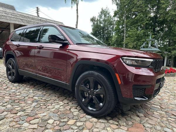 Red Jeep Grand Cherokee 2021 in Vilkaviskis, with an engine capacity of 3.60 L and mileage of 85 thousand km for 25400 €, photo 5 on AUTOMOTO.COM.LV