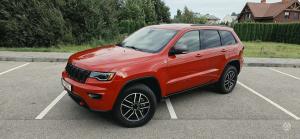 Red Jeep Grand Cherokee 2021 in Klaipeda, with an engine capacity of 3.60 L and mileage of 124 thousand km for 21000 €, photo 14 on AUTOMOTO.COM.LV