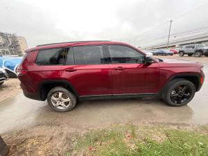 Red Jeep Grand Cherokee 2022 in Ukmerge, with an engine capacity of 3.60 L and mileage of 89 thousand km for 21990 €, photo 8 on AUTOMOTO.COM.LV