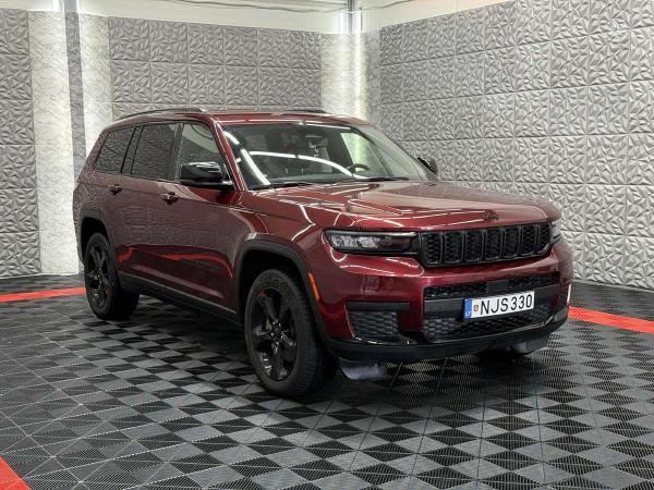 Sarkans Jeep Grand Cherokee 2022 Kauņa, ar dzinēja tilpumu 3.60 L un nobraukumu 74 tūkst. km par 28500 €, foto 3 vietnē AUTOMOTO.COM.LV