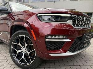 Sarkans Jeep Grand Cherokee 2023 Viļņa, ar dzinēja tilpumu 2.00 L un nobraukumu 26 tūkst. km par 39500 €, foto 12 vietnē AUTOMOTO.COM.LV