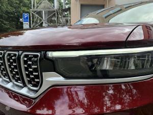 Sarkans Jeep Grand Cherokee 2023 Viļņa, ar dzinēja tilpumu 2.00 L un nobraukumu 26 tūkst. km par 39500 €, foto 13 vietnē AUTOMOTO.COM.LV