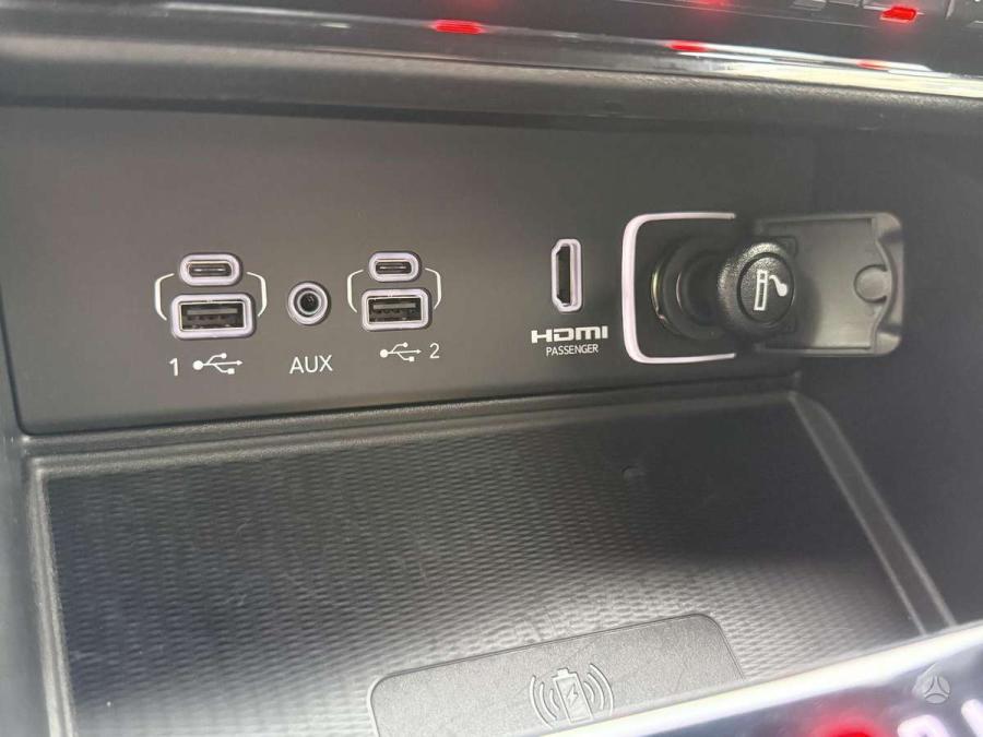 Sarkans Jeep Grand Cherokee 2023 Viļņa, ar dzinēja tilpumu 2.00 L un nobraukumu 26 tūkst. km par 39500 €, foto 37 vietnē AUTOMOTO.COM.LV