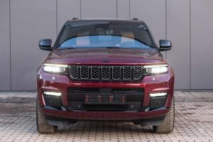 Red Jeep Grand Cherokee 2024 in Klaipeda, with an engine capacity of 5.65 L and mileage of 12 thousand km for 68600 €, photo 3 on AUTOMOTO.COM.LV