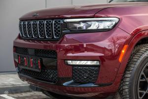 Red Jeep Grand Cherokee 2024 in Klaipeda, with an engine capacity of 5.65 L and mileage of 12 thousand km for 68600 €, photo 8 on AUTOMOTO.COM.LV
