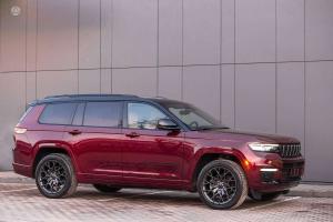 Red Jeep Grand Cherokee 2024 in Klaipeda, with an engine capacity of 5.65 L and mileage of 12 thousand km for 68600 €, photo 15 on AUTOMOTO.COM.LV