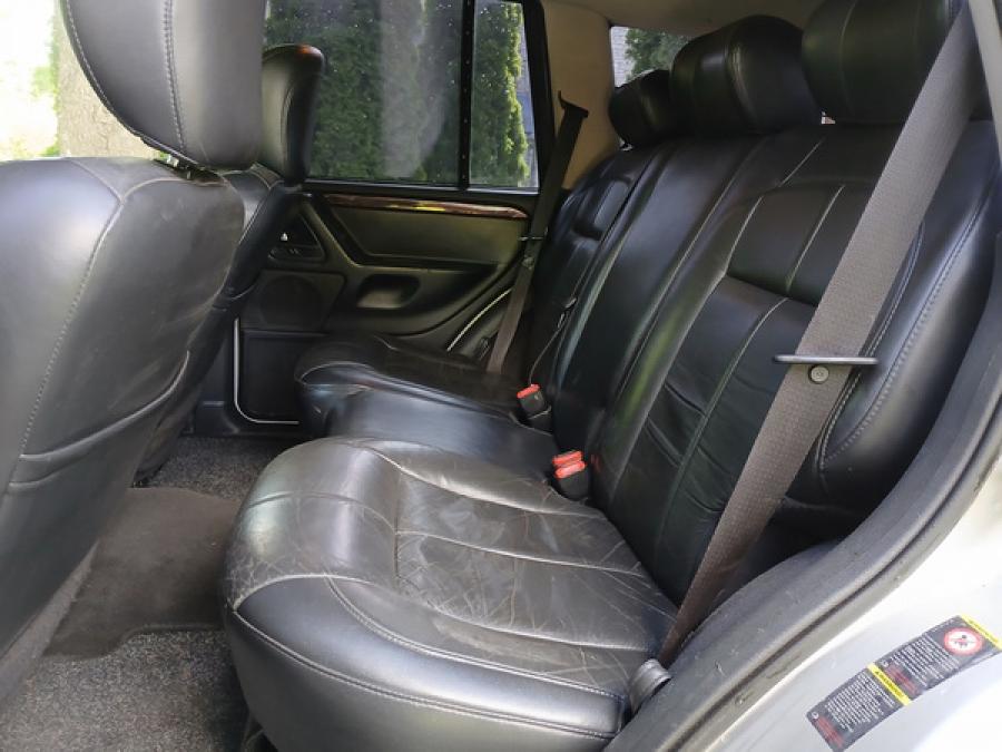 Jeep Grand Cherokee 2003 Rapla, ar dzinēja tilpumu 2.70 L un nobraukumu 326 tūkst. km par 2500 €, foto 10 vietnē AUTOMOTO.COM.LV