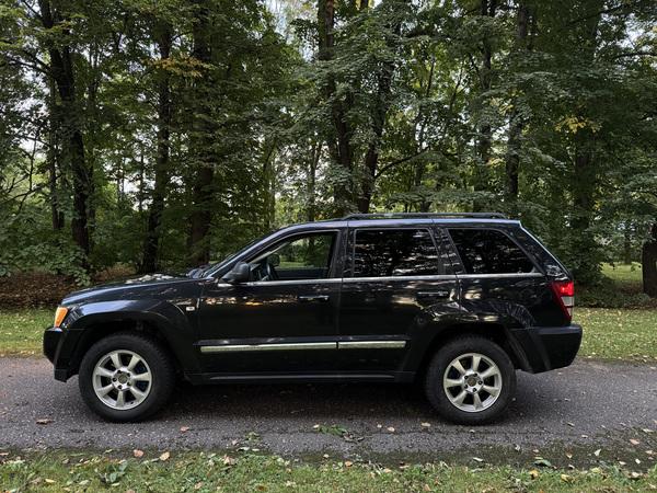 Джип Гранд Чероки 2005 в Кивиыли на AUTOMOTO.COM.LV Джип Гранд Чероки 2005 в Кивиыли, объемом двигателя 3.00 л и пробегом 277 тыс. км за 2950 €, фото 7 на AUTOMOTO.COM.LV