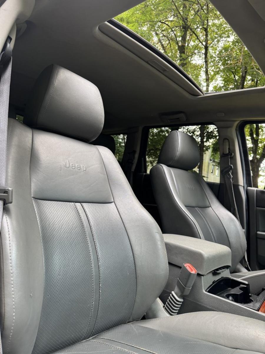 Jeep Grand Cherokee 2005 Kivieli, ar dzinēja tilpumu 3.00 L un nobraukumu 277 tūkst. km par 2950 €, foto 22 vietnē AUTOMOTO.COM.LV