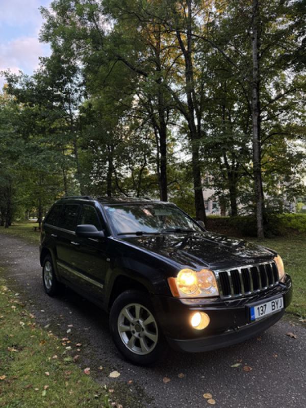 Jeep Grand Cherokee 2005 in Kivioli, with an engine capacity of 3.00 L and mileage of 277 thousand km for 2850 €, photo 1 on AUTOMOTO.COM.LV