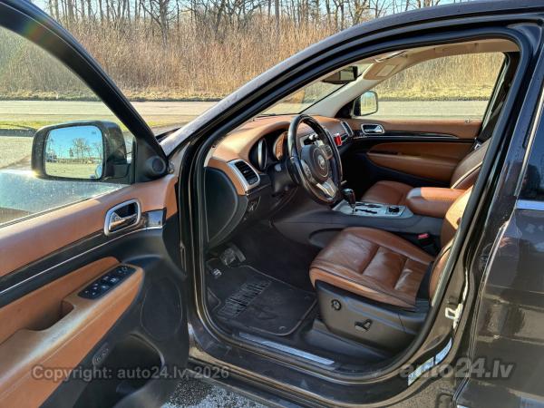 Jeep Grand Cherokee 2012 Tallina, ar dzinēja tilpumu 3.00 L un nobraukumu 362 tūkst. km par 5500 €, foto 2 vietnē AUTOMOTO.COM.LV