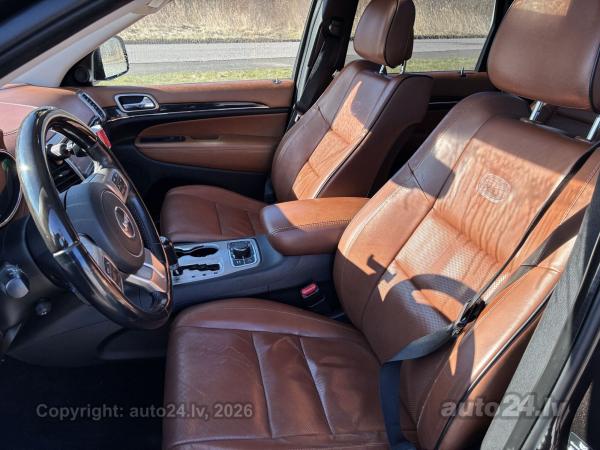 Jeep Grand Cherokee 2012 Tallina, ar dzinēja tilpumu 3.00 L un nobraukumu 362 tūkst. km par 5500 €, foto 3 vietnē AUTOMOTO.COM.LV
