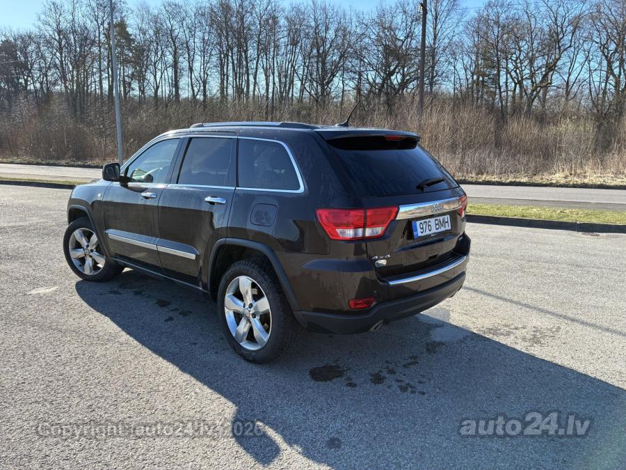 Jeep Grand Cherokee 2012 Tallina, ar dzinēja tilpumu 3.00 L un nobraukumu 362 tūkst. km par 5500 €, foto 9 vietnē AUTOMOTO.COM.LV