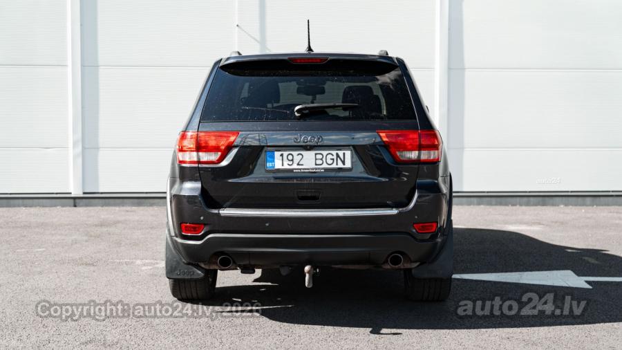 Jeep Grand Cherokee 2012 in Tallinn, with an engine capacity of 3.00 L and mileage of 299 thousand km for 10900 €, photo 8 on AUTOMOTO.COM.LV