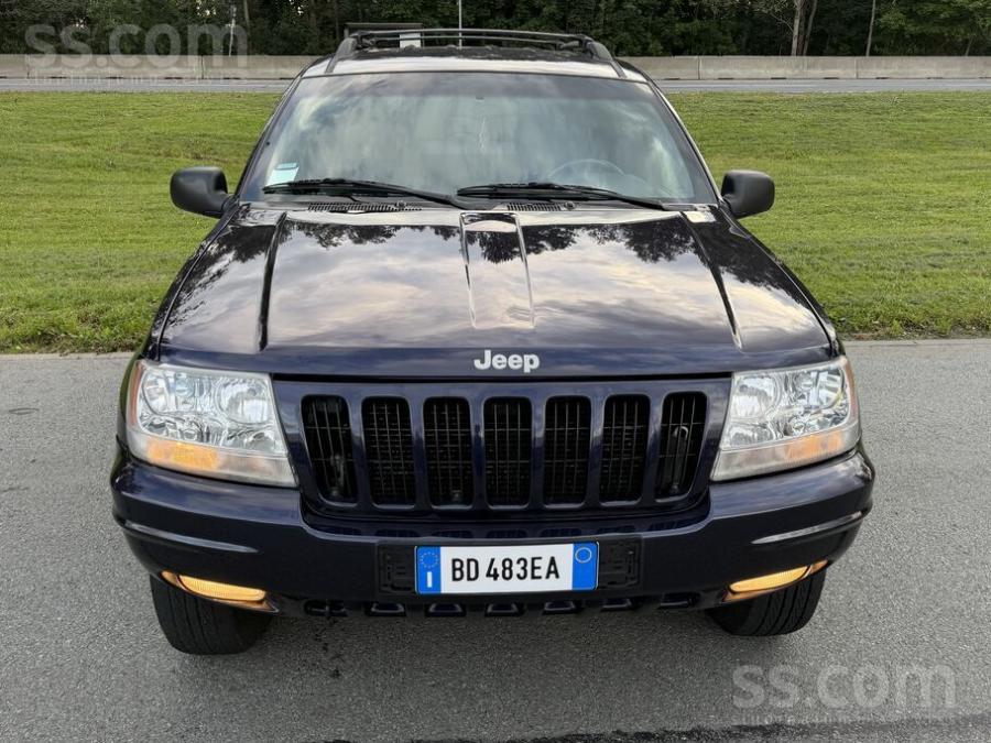 Violets Jeep Grand Cherokee 2000 Rīga, ar dzinēja tilpumu 3.10 L un nobraukumu 0 tūkst. km par 9900 €, foto 1 vietnē AUTOMOTO.COM.LV