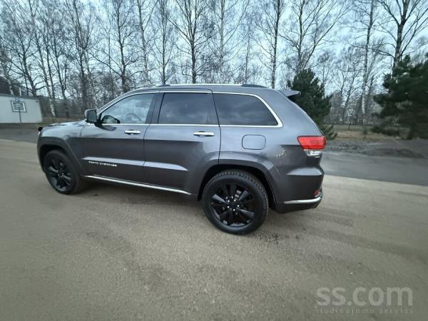 Джип Гранд Чероки 2014 в Рига на AUTOMOTO.COM.LV Фиолетовый Джип Гранд Чероки 2014 в Рига, объемом двигателя 3.00 л и пробегом 212 тыс. км за 14500 €, фото 8 на AUTOMOTO.COM.LV