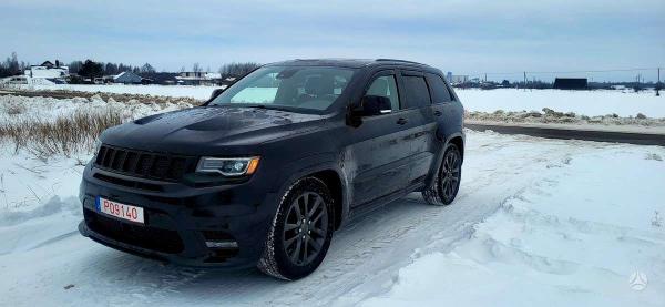 Violets Jeep Grand Cherokee 2019 Kretinga, ar dzinēja tilpumu 3.60 L un nobraukumu 154 tūkst. km par 22300 €, foto 2 vietnē AUTOMOTO.COM.LV