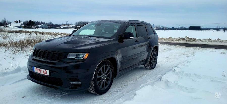 Violets Jeep Grand Cherokee 2019 Kretinga, ar dzinēja tilpumu 3.60 L un nobraukumu 154 tūkst. km par 22300 €, foto 2 vietnē AUTOMOTO.COM.LV