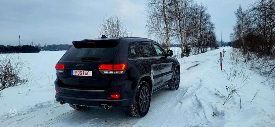 Violets Jeep Grand Cherokee 2019 Kretinga, ar dzinēja tilpumu 3.60 L un nobraukumu 154 tūkst. km par 22300 €, foto 5 vietnē AUTOMOTO.COM.LV