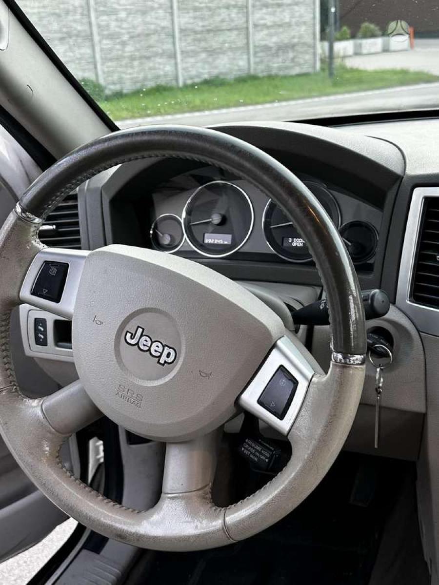 Balts Jeep Grand Cherokee 2008 Kauņa, ar dzinēja tilpumu 5.70 L un nobraukumu 392 tūkst. km par 7500 €, foto 10 vietnē AUTOMOTO.COM.LV