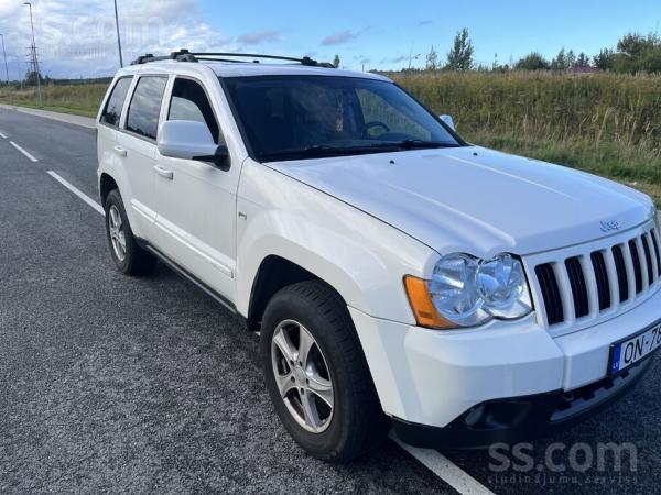 Balts Jeep Grand Cherokee 2009 Rēzekne, ar dzinēja tilpumu 3.00 L un nobraukumu 307 tūkst. km par 6500 €, foto 7 vietnē AUTOMOTO.COM.LV